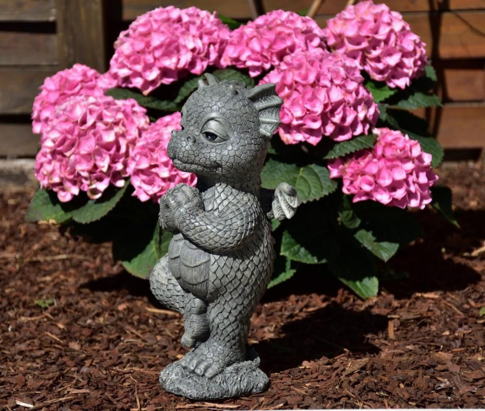 Statueta pentru gradina Dragonel in meditatie 28cm