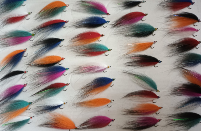 Taparina pentru avat cu 4 streamere cu ochi 3D