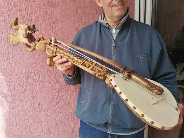 Gusle PROFESIONALNE - Motivi: Zmaj, 4 Ocila i Solunac sa Orlom