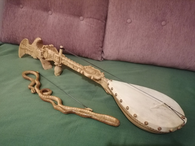 Gusle PROFESIONALNE - Model NK 90 - Motivi: Orao, Njegoš, Ostrog i ...