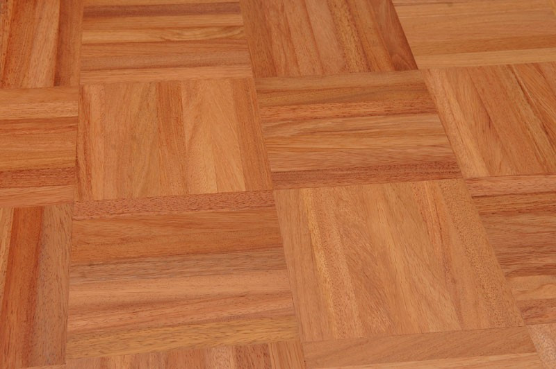 Parchet Masiv Doussie 8mm