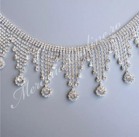 Franjuri strasuri, lungime cca 6.5cm (la metru) Cod:2403