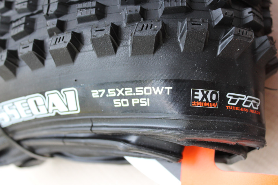 Maxxis Assegai WT 27.5x2.50" TR EXO Dual 60