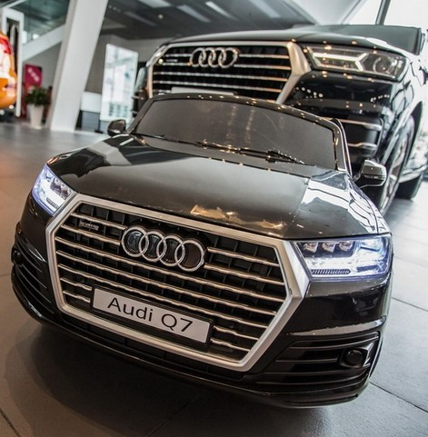 Džip Audi Q7 Licencirani auto na akumulator meke gume + kožno sediste ...