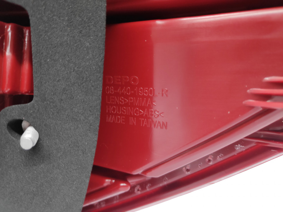 Farolim Esquerdo Fumado Mercedes W204 C Class Berlina 07-10