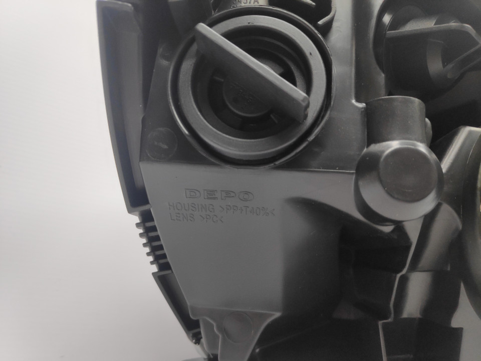 Farol Esquerdo Mercedes W204 Clc Sport Coupe 08