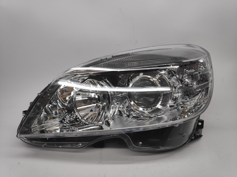 Farol Esquerdo Mercedes W204 Clc Sport Coupe 08
