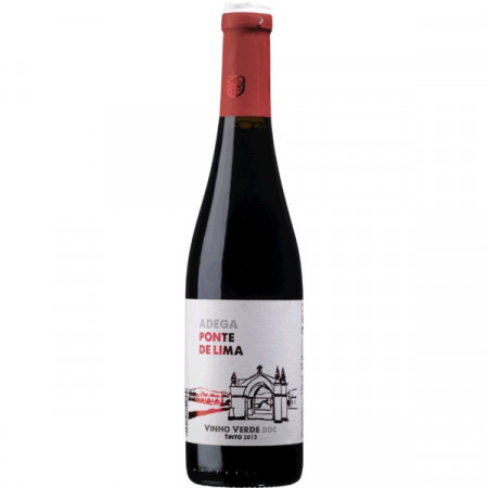 Red wine verde "Ponte de Lima"