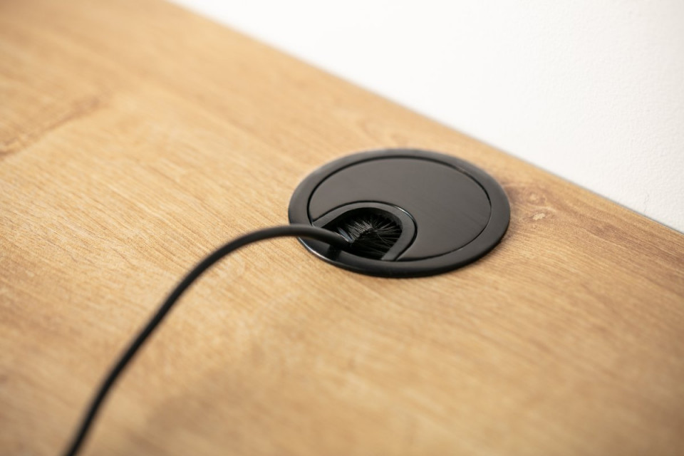 Trecere cablu metalica Ø60 si Ø80, negru mat