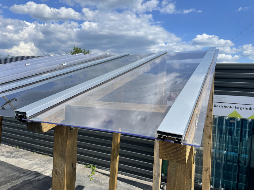 Profil presor din aluminiu (include cheder si garnituri EPDM) (pret pe ...