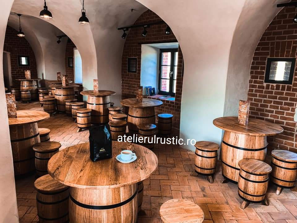 Set masa cu 4 tamburele din butoi