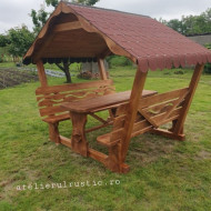 Foisor din lemn rustic