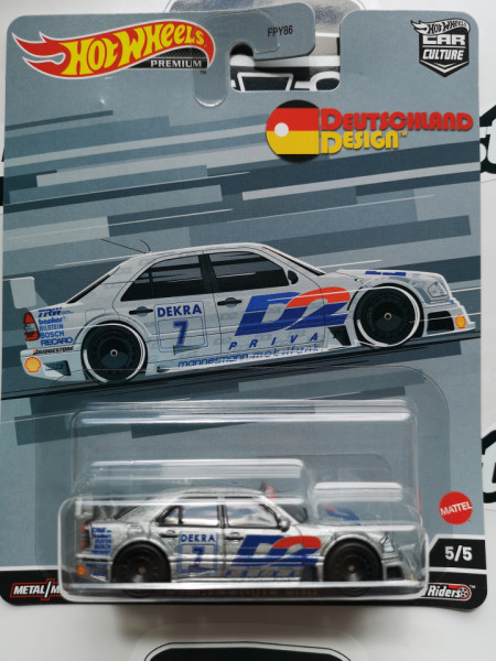 Machete auto - modelediecast.ro