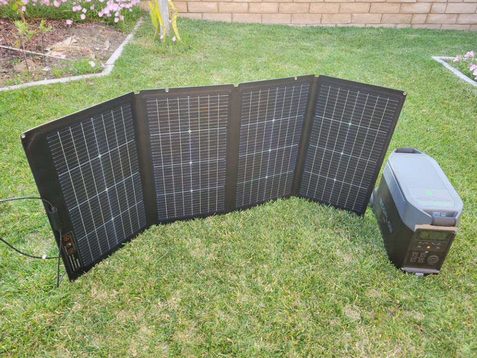 Generator solar portabil EcoFlow DELTA 2 + panou solar pliabil si ...