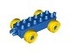 2312c01-7G DUPLO Autobasis met gele wielen en open clip blauw gebruikt
