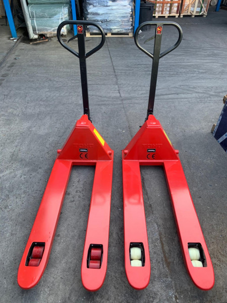 Ručni paletar - viljuškar PT 2500kg TOHO