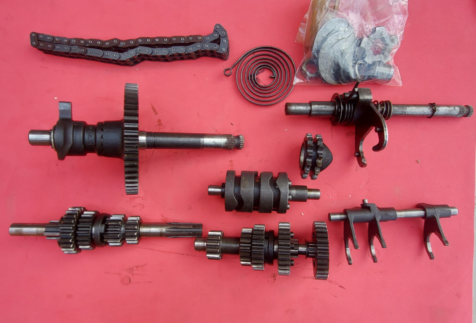 OSSA TR80 ENGINE PARTS OSSA GRIPPER ENGINE PARTS USED GOOD CONDITION