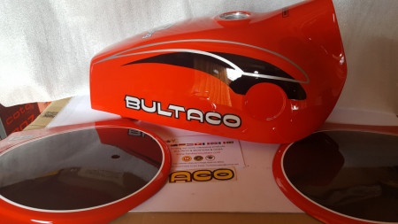 BULTACO PURSANG 125cc FULL BODY KIT NEW GASTANK AND SIDE PANELS PURSANG ...
