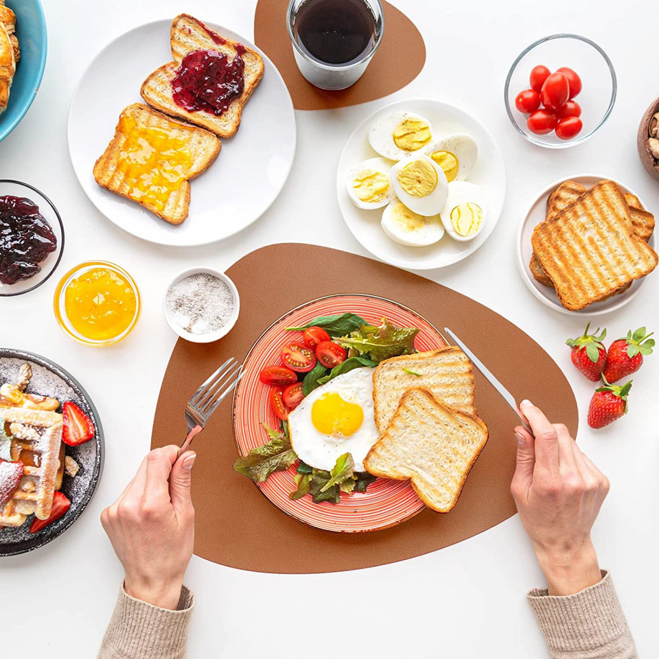 Set de 6 naproane si 6 coastere K KUMEED, piele artificiala, gri/brun ...