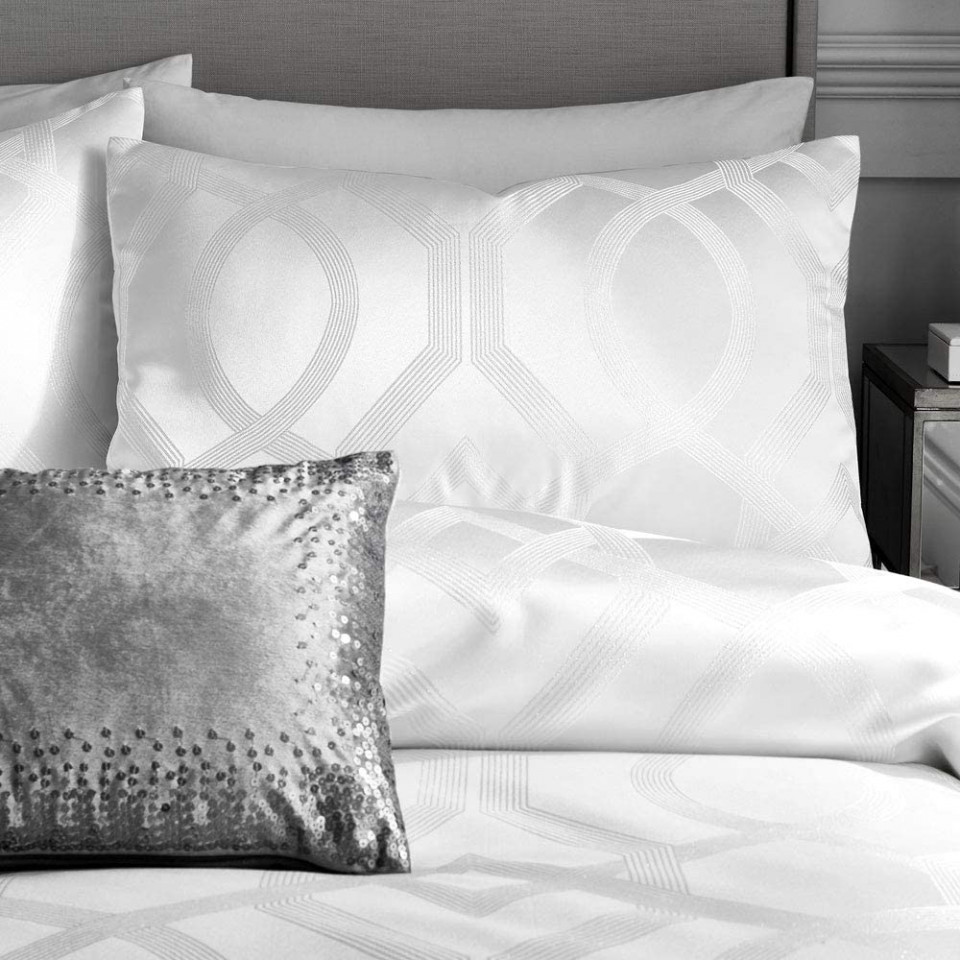 Set husa de plapuma si 2 fete de perna Jacquard, 220 x 260 cm ...