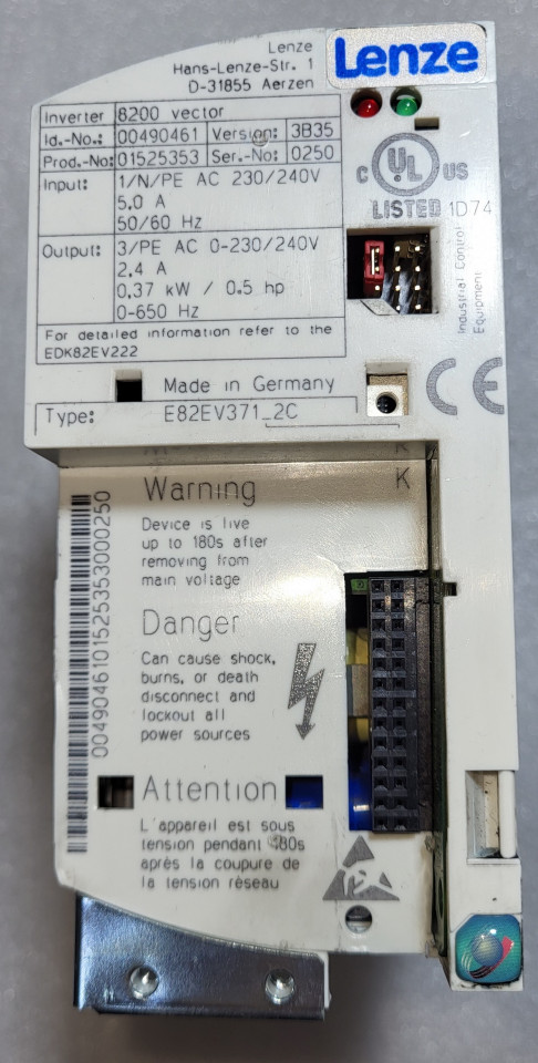Convertizor de frecventa (VFD) Lenze 8200 Vector 0.37kW/230V