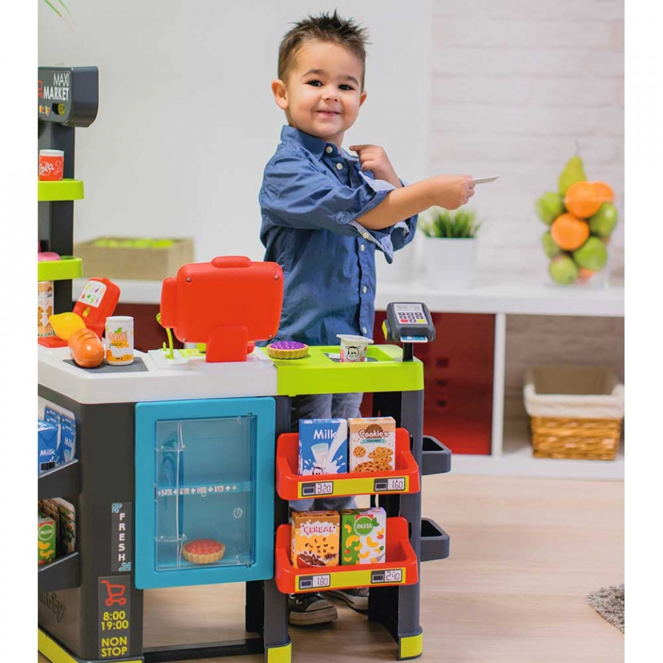 Magazin pentru copii Maxi Market cu accesorii