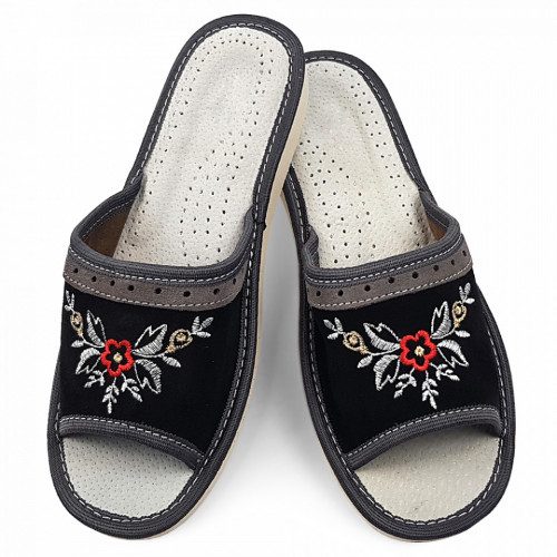 Papuci de Casa Vara din Piele Intoarsa Culoare Negru Model 'Velvet Garden'