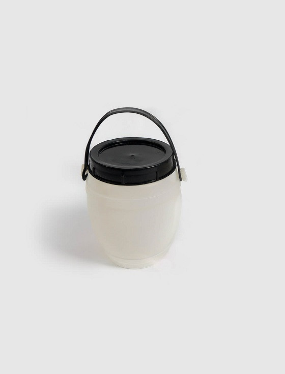 Bidon din plastic cu toarta si capac, 1.5L, alb