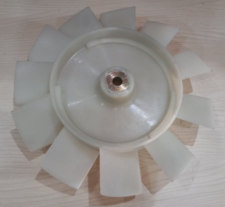 REZERVNI DELOVI ZA KHD DEUTZ