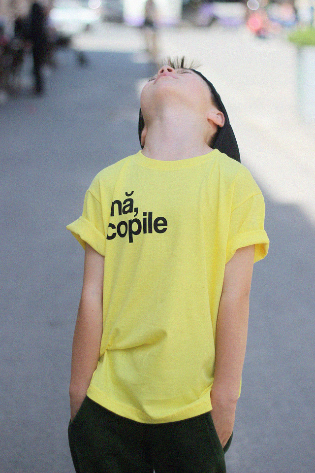 tricou unisex pentru copii galben "ma, copile"