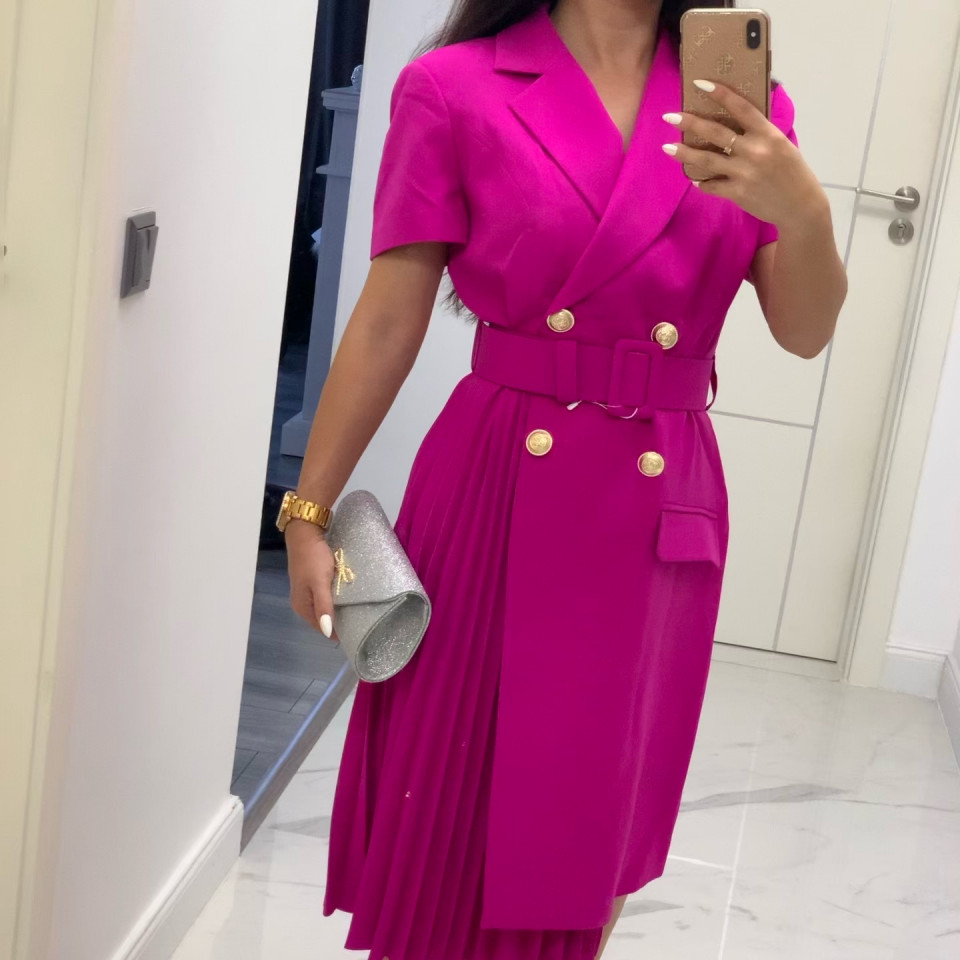 Rochie tip sacou cu pliuri fucsia Rochie tip sacou cu pliuri fucsia