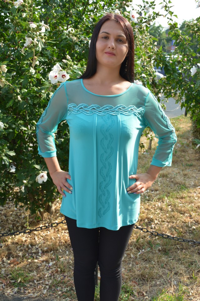 Bluza eleganta, de ocazie, culoare turcoaz cu insertii de strasuri