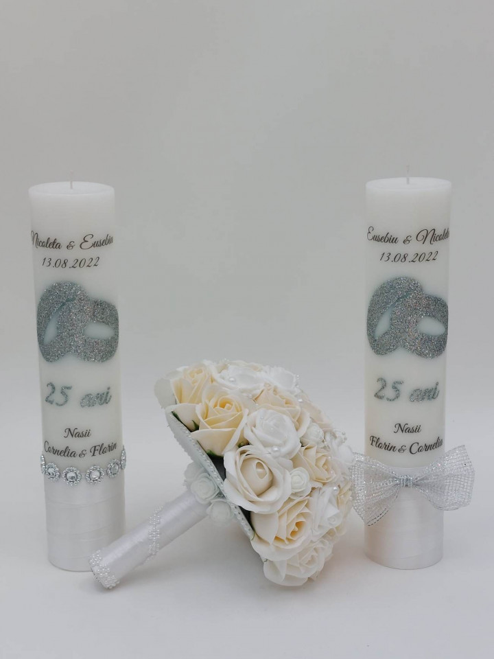 Set Nunta De Argint (Buchet Mireasa+2 Lumanari Personalizate)