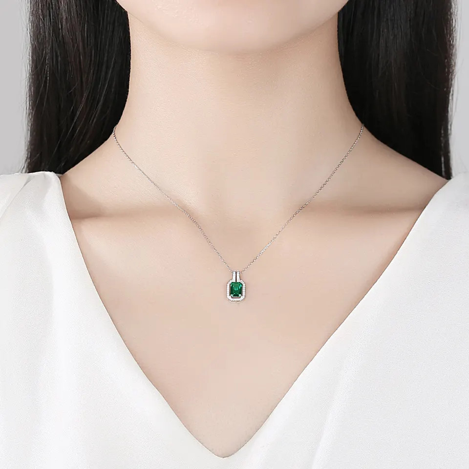 Colier din argint cu pandantiv prințesă, piatră prețioasă de smarald ARG25E