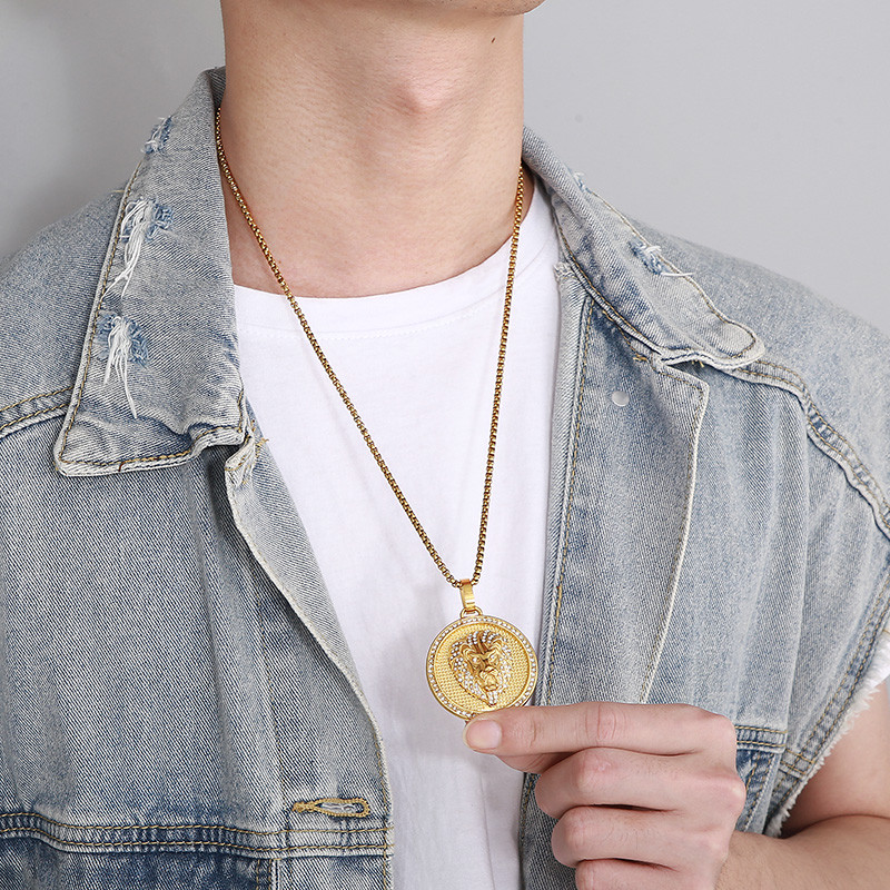 Lant inox si Pandantiv Model Cap de Leu ---LION--- Placat Aur Model ...