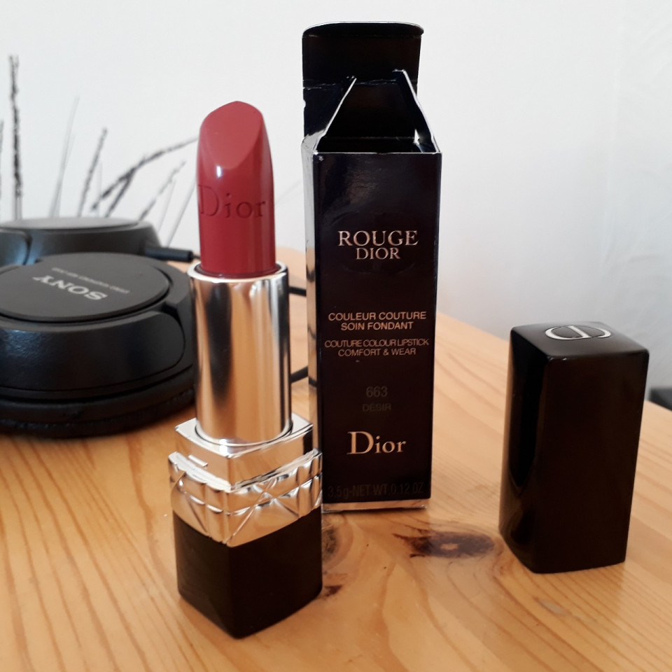 Ruj de buze Dior Rouge Dior 663 Desir