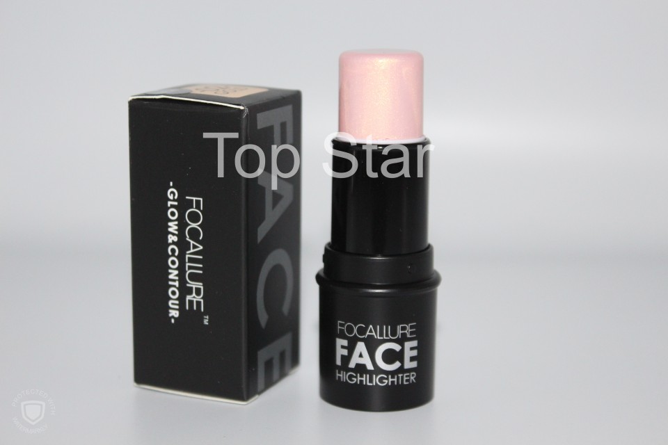 Iluminator fata cremos cu particule stralucitoare Focallure Gold