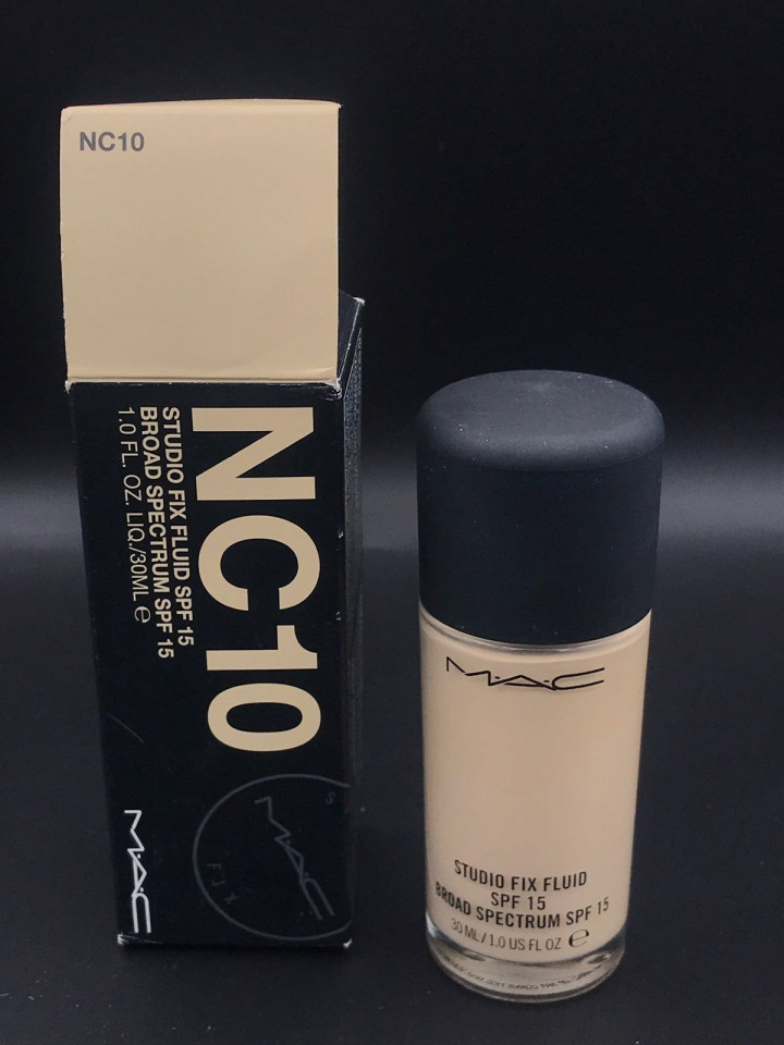 Fond de ten MAC Studio Fix Fluid NC10