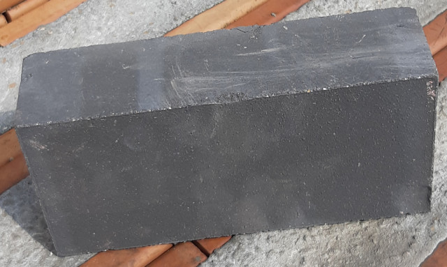 Caramida Refractara Neagra 22x11x6 cm