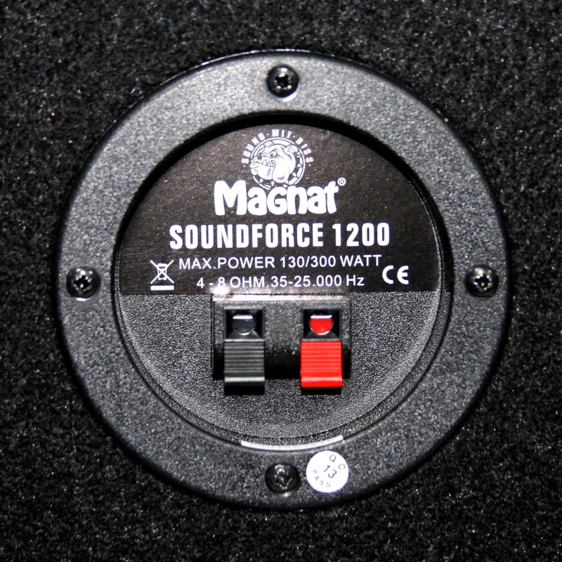 Boxe 2 x 300W Magnat Soundforce 1200, Reflex Bass cu 3 cai audio